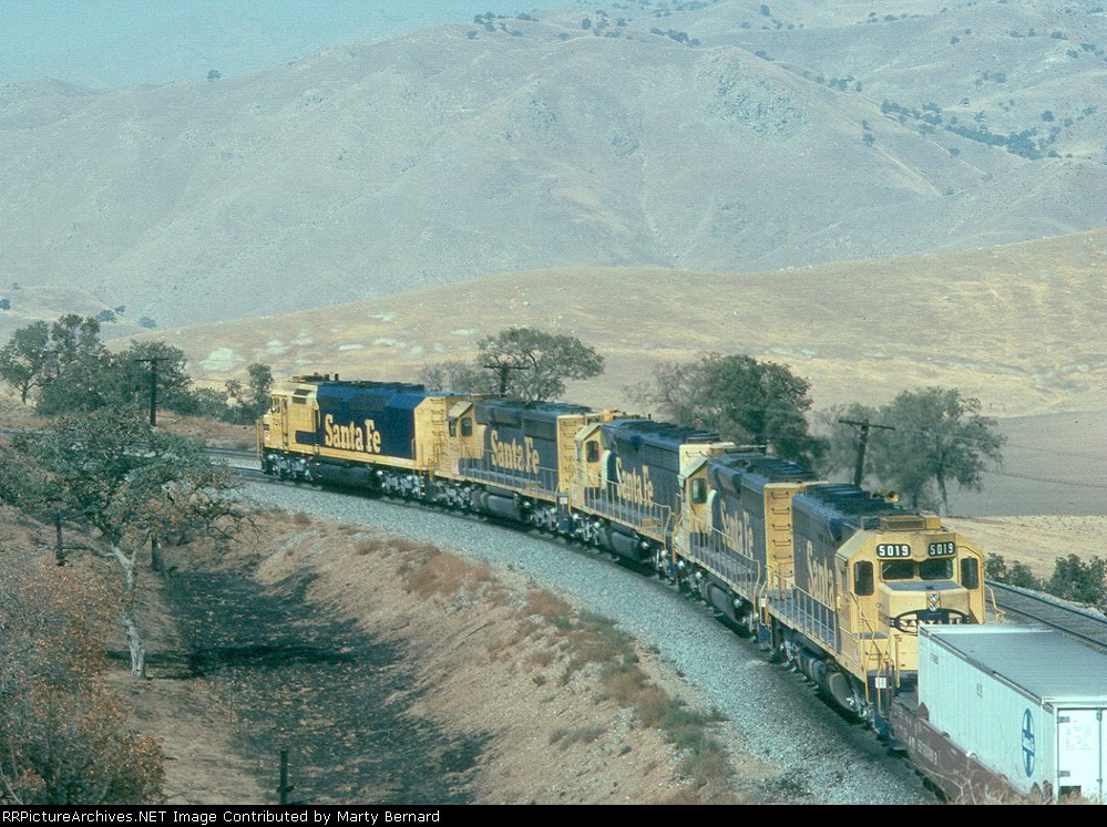 AT&SF 5091 Roster Shot